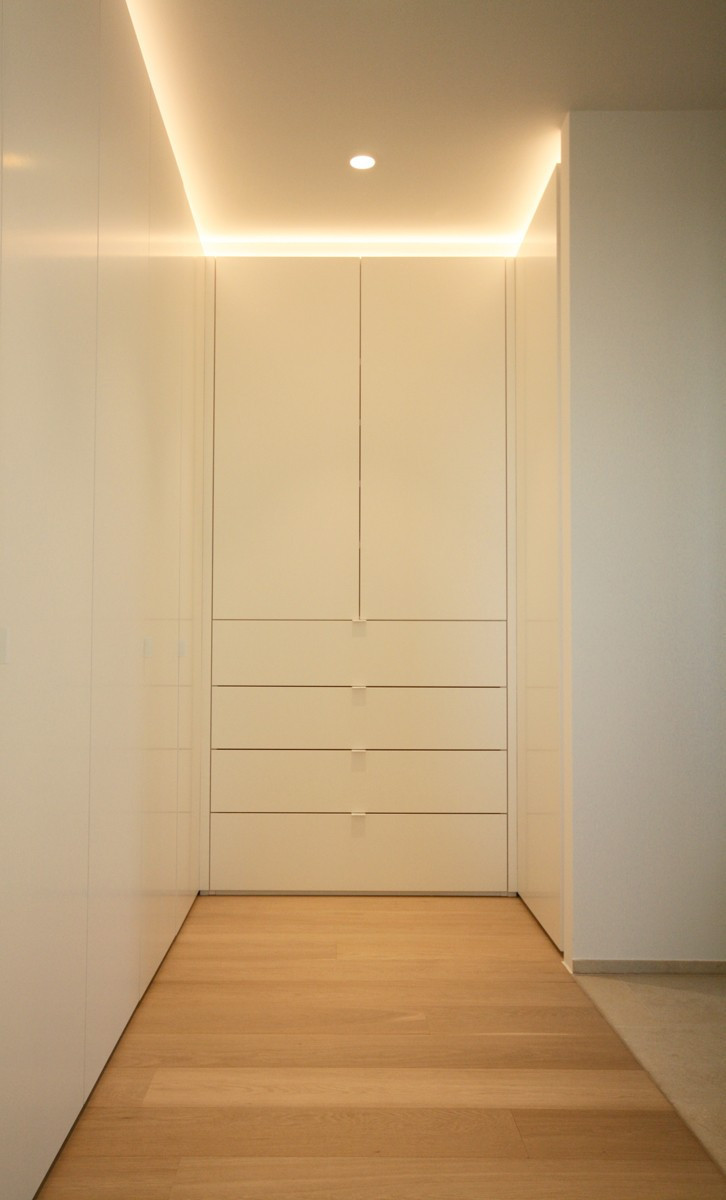 Dressing met witte draaideuren › Kast-ID | Kasten, Meubelen, Dressings ...