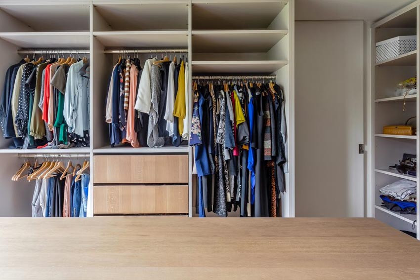 In 3 stappen naar een opgeruimde dressing › Kast-ID | Kasten, Meubelen ...